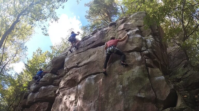 Bouldering vs Rock Climbing: Exploring the Core Differences - Wooden ...