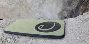 Crash Pads Explained - What You Need and Why It Matters